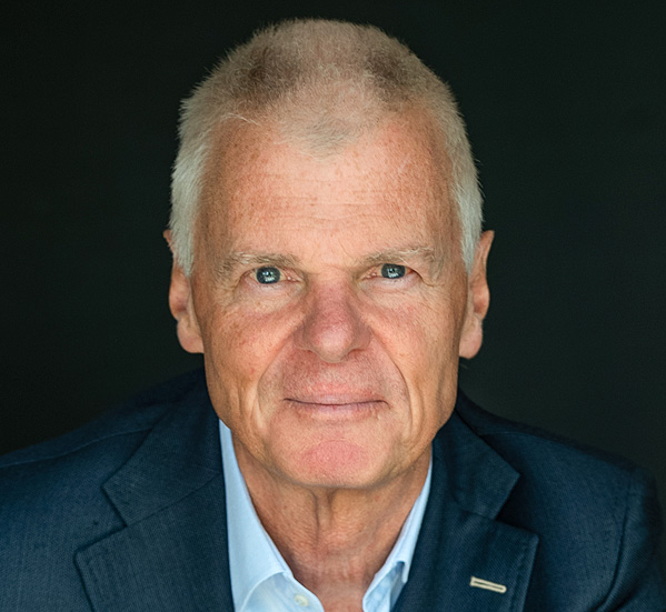 Hans van den Hurk is an international tax advisor with extensive experience Hans van den Hurk is an international tax advisor with extensive experience
